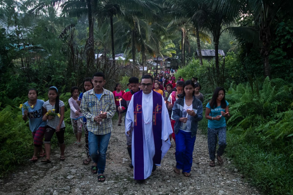 Catholic priest in Mindanao decries red-tagging | Catholic News ...