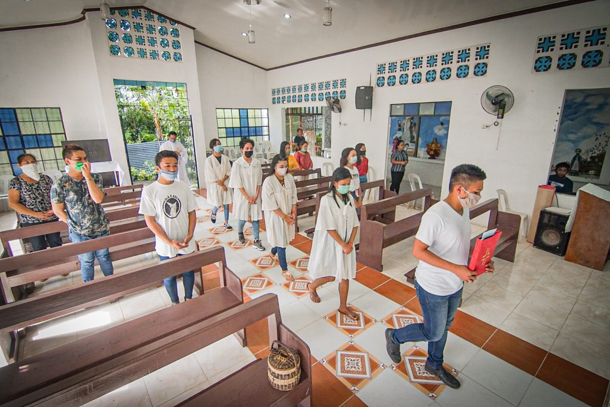 Survey: Most Filipinos want resumption of public celebration of Mass ...