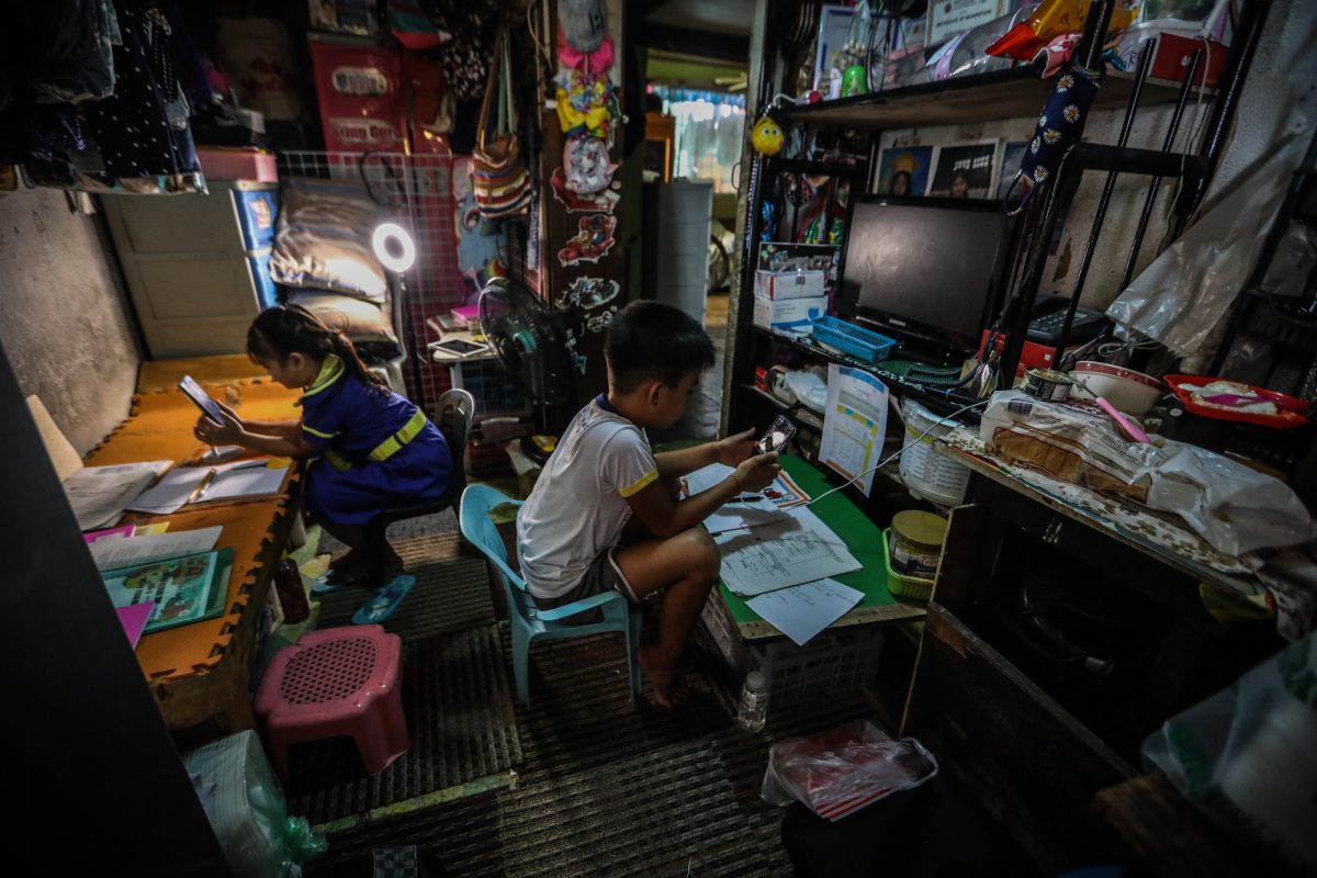 Millions of Filipino children go online as classes open amid pandemic ...