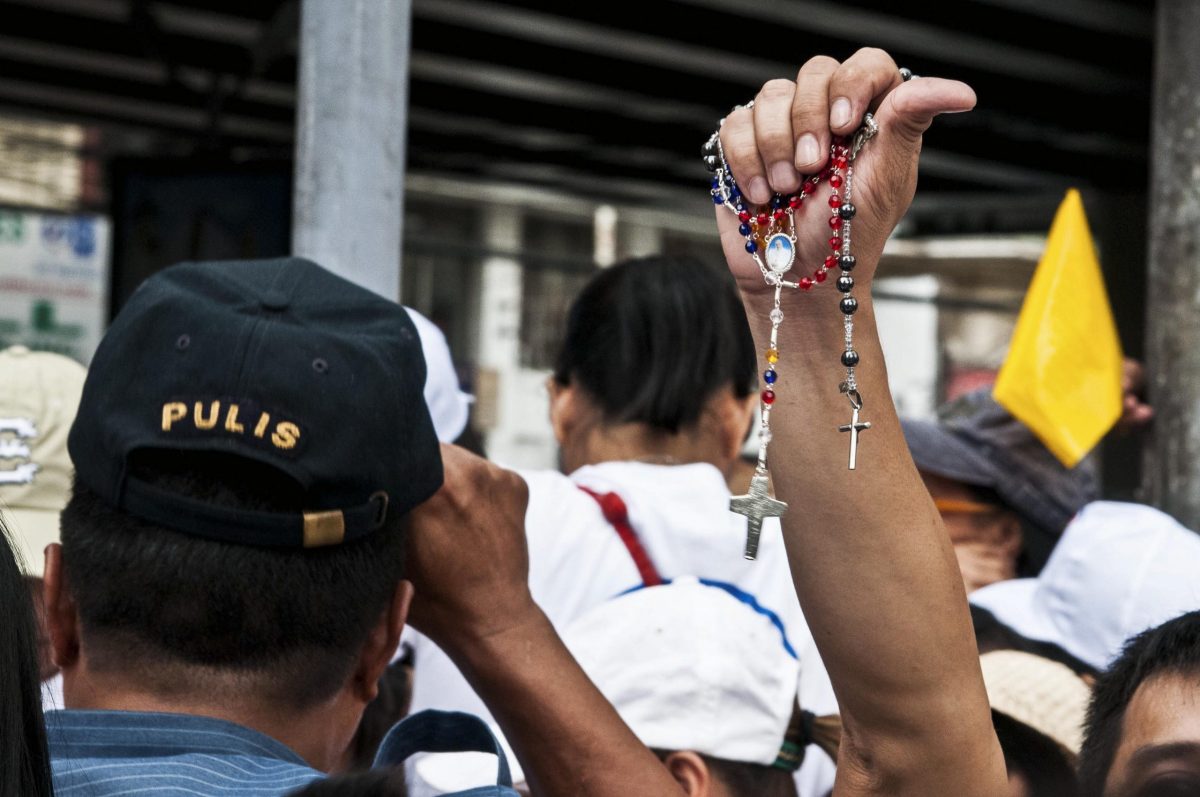 Filipino Family Praying Together