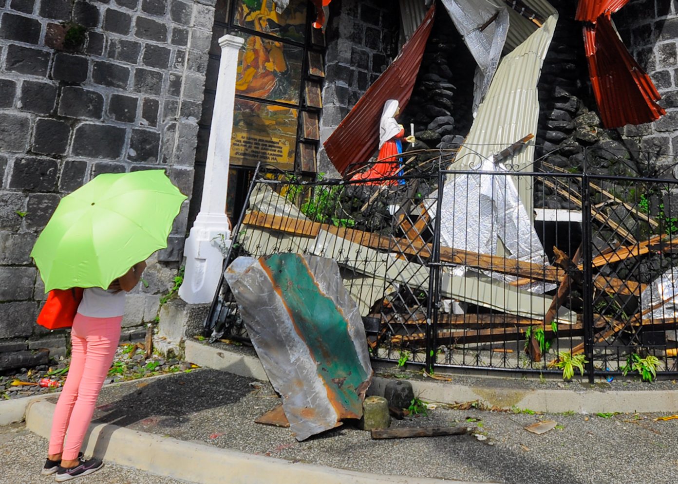Catholic churches in Bicol region damaged by super typhoon 'Rolly ...