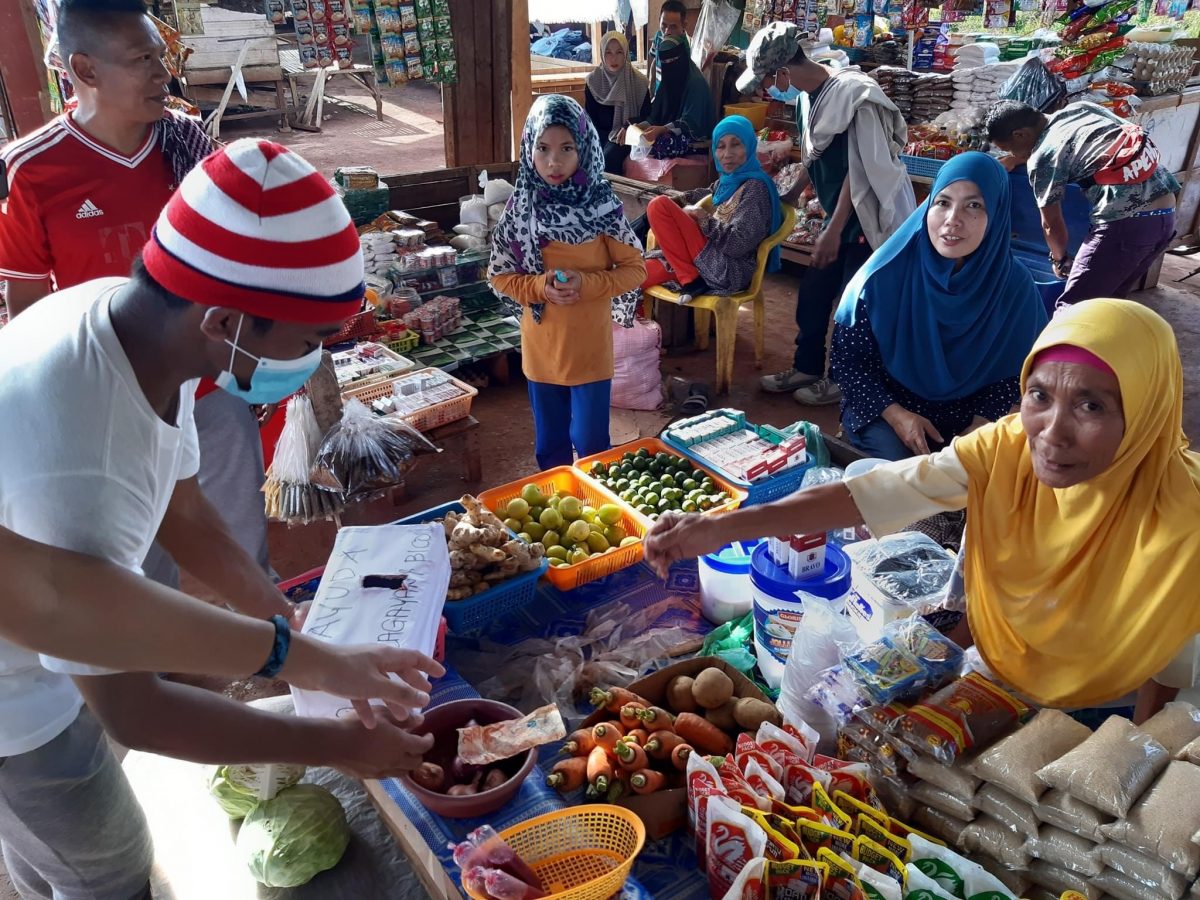 Muslims, Christians in Basilan pool money for typhoon victims in Luzon ...