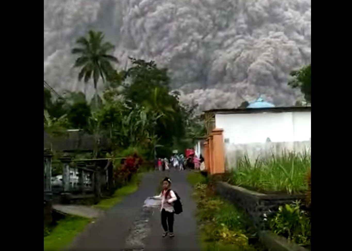 Pope Francis prays for victims of Indonesian volcano eruption ...