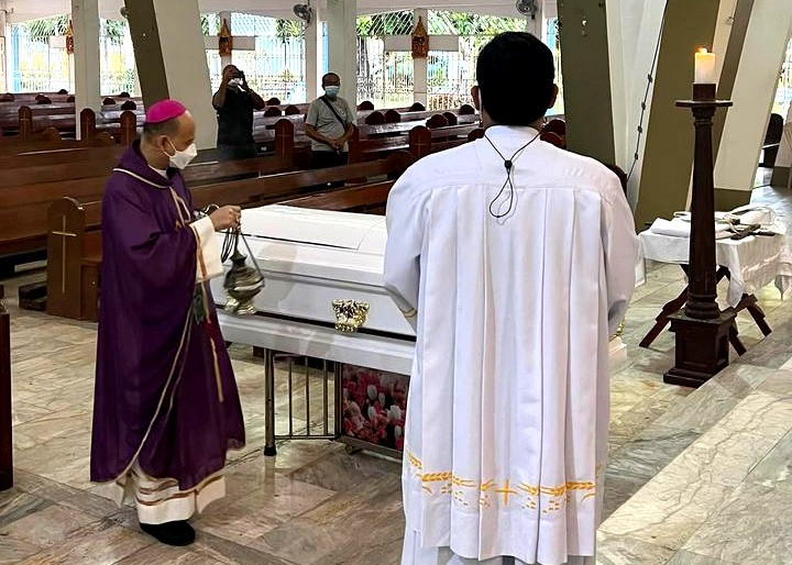 American priest, who was once accused of child abuse, dies in central ...