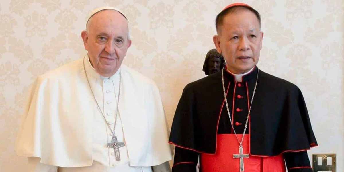 Cardinal Advincula of Manila meets with Pope Francis for first time in ...