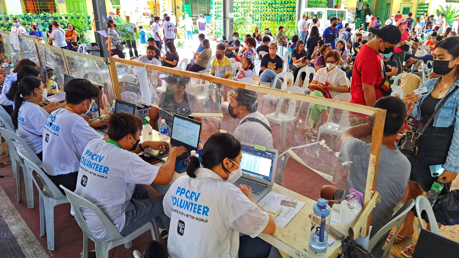 Outgoing Vice President Leni Robredo thanks PPCRV volunteers | Catholic ...