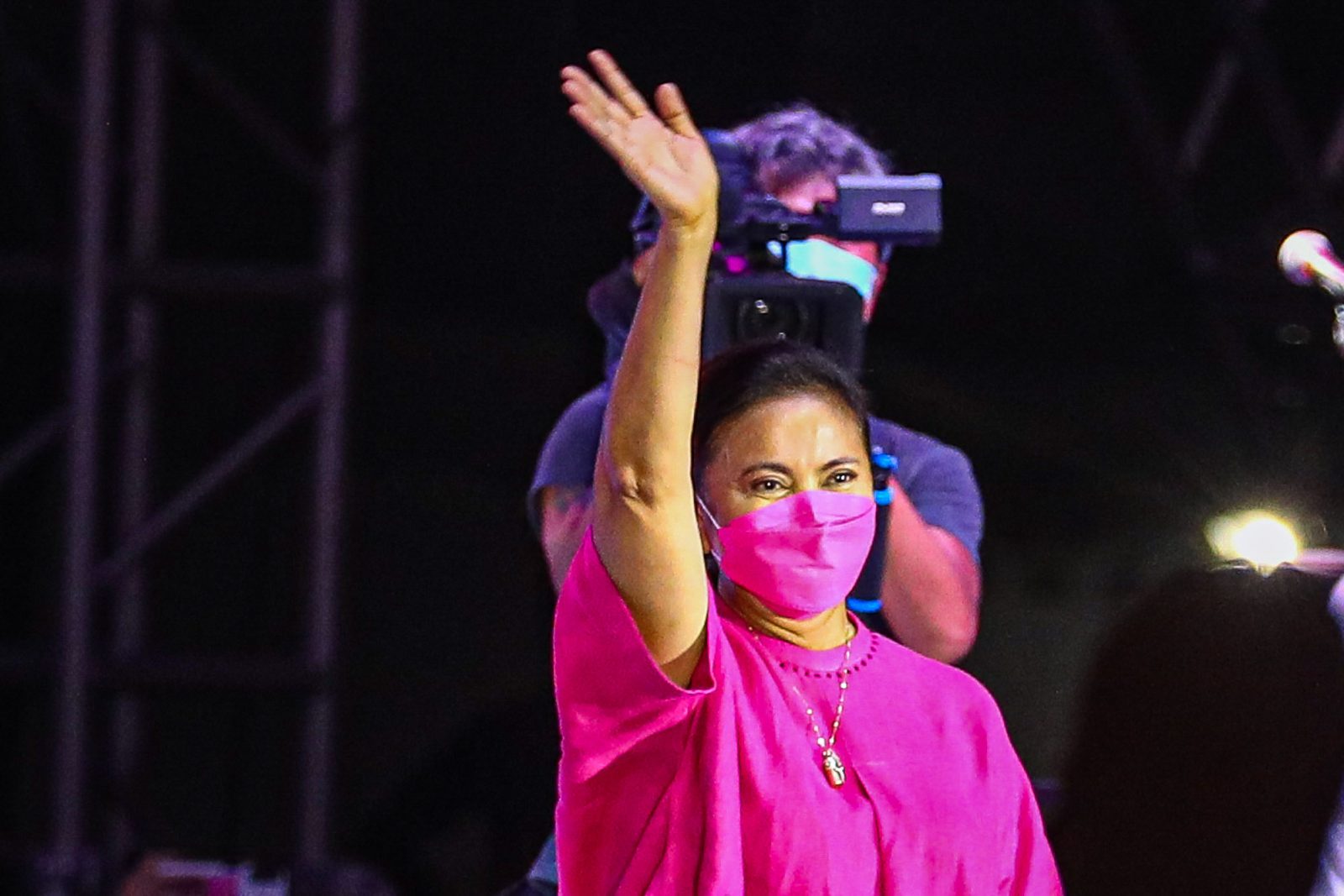 Photos: Leni Robredo thanks supporters for sacrifice | Catholic News ...