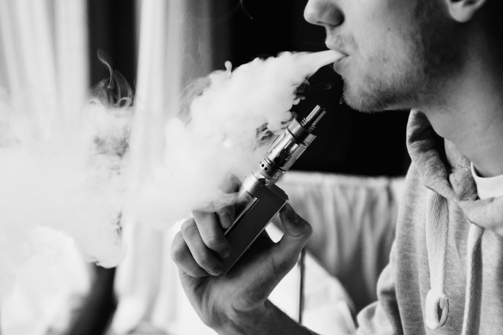 Parents, youth join mounting call to veto Vape Bill | Catholic News ...