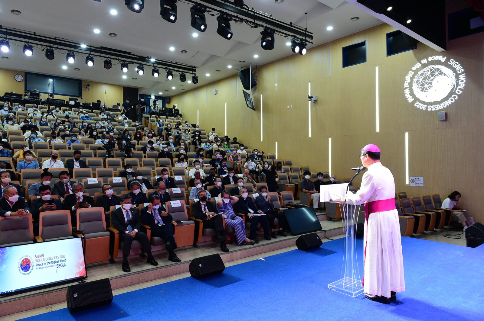 SIGNIS World Conference participants receive rosaries from Vatican ...