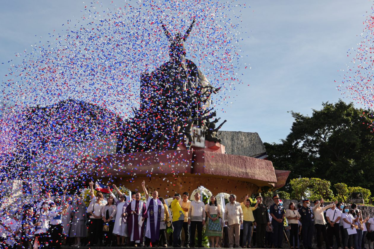 Philippine protesters celebrate 'People Power' ousting of Marcos Sr ...