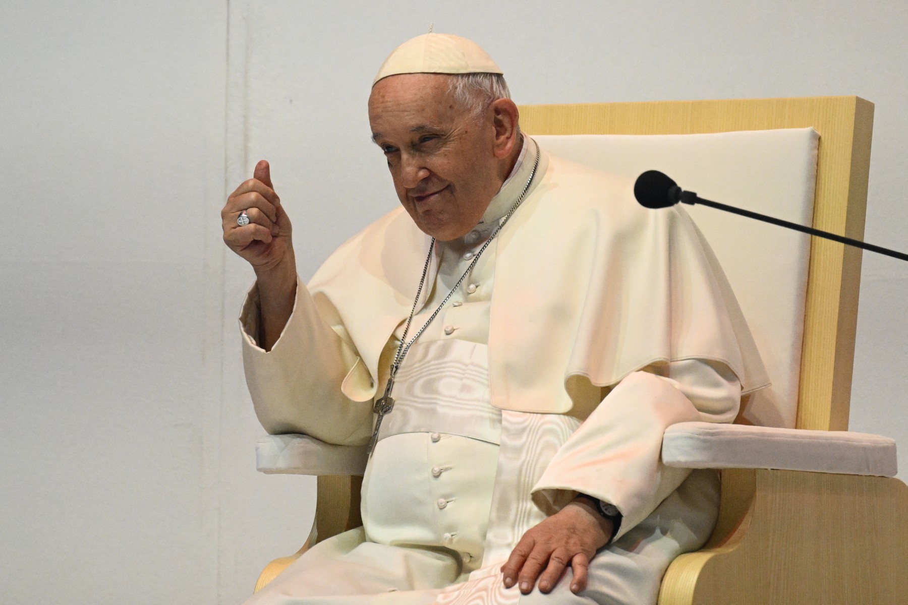It's official: Pope Francis will travel to World Youth Day, visit ...