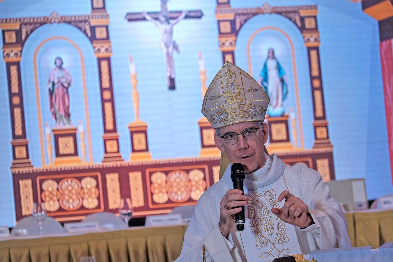 ‘Be soldiers of truth,’ papal nuncio urges Filipino Knights | Catholic ...
