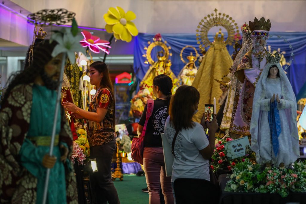 Philippine mall opens Marian exhibit | Catholic News Philippines ...
