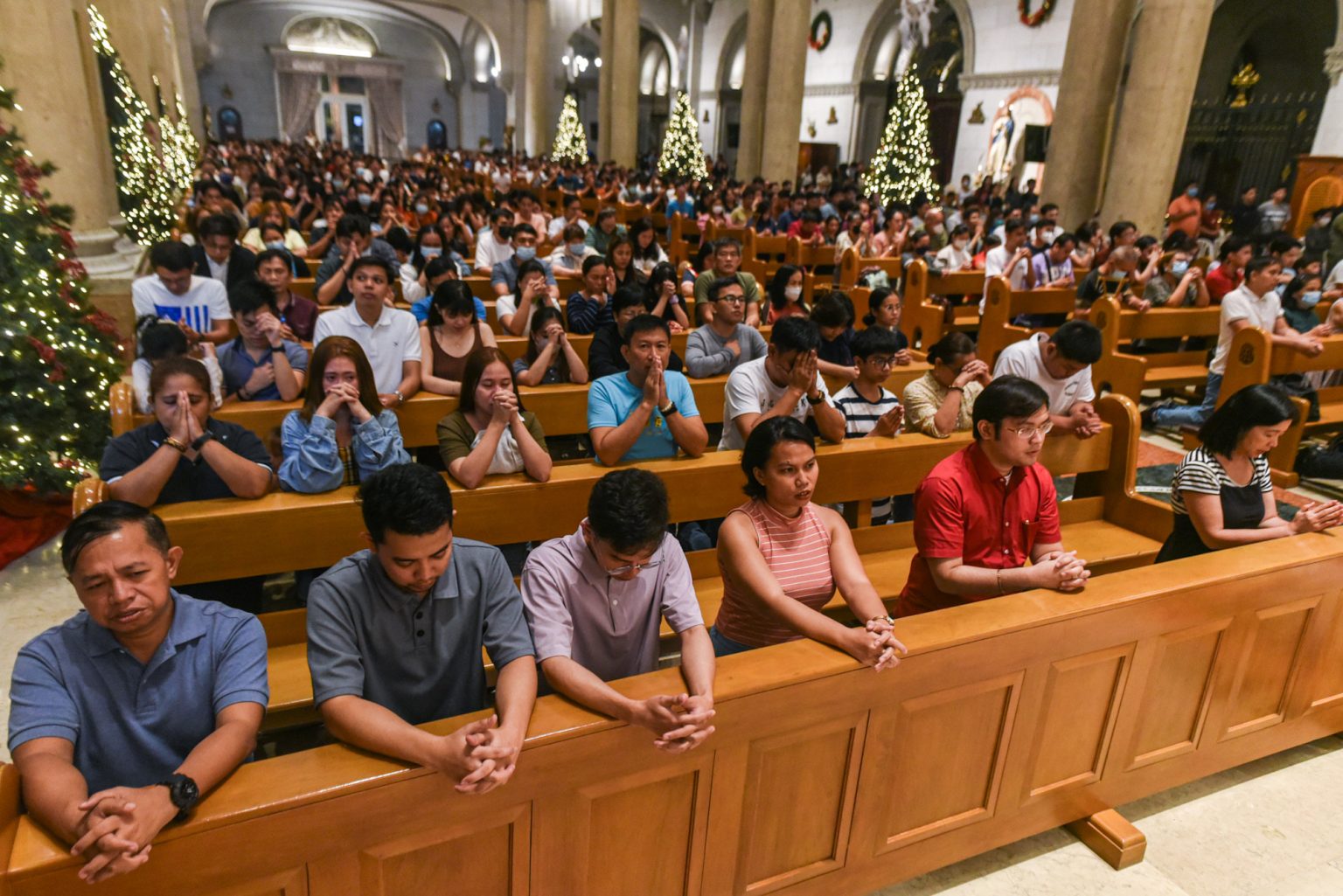 IN PHOTOS | SIMBANG GABI: Honoring Mary, Mother of Jesus | Catholic News Philippines | LiCAS ...