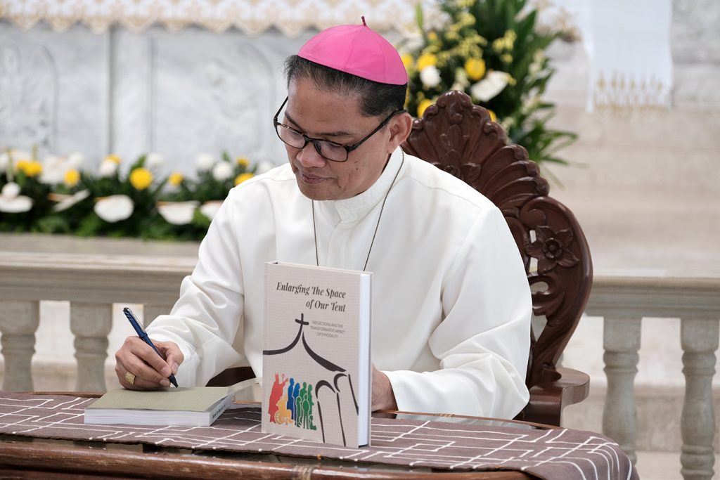 Lipa archdiocese launches ’synodal book’ | Catholic News Philippines ...
