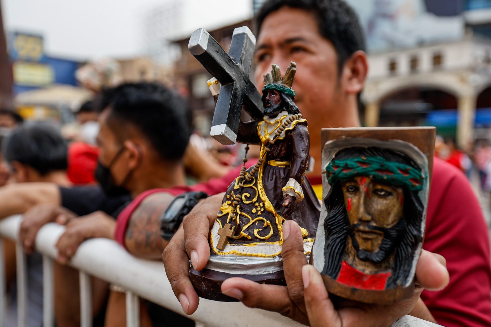 IN PHOTOS: Devotees flock for blessing of Black Nazarene replicas in ...