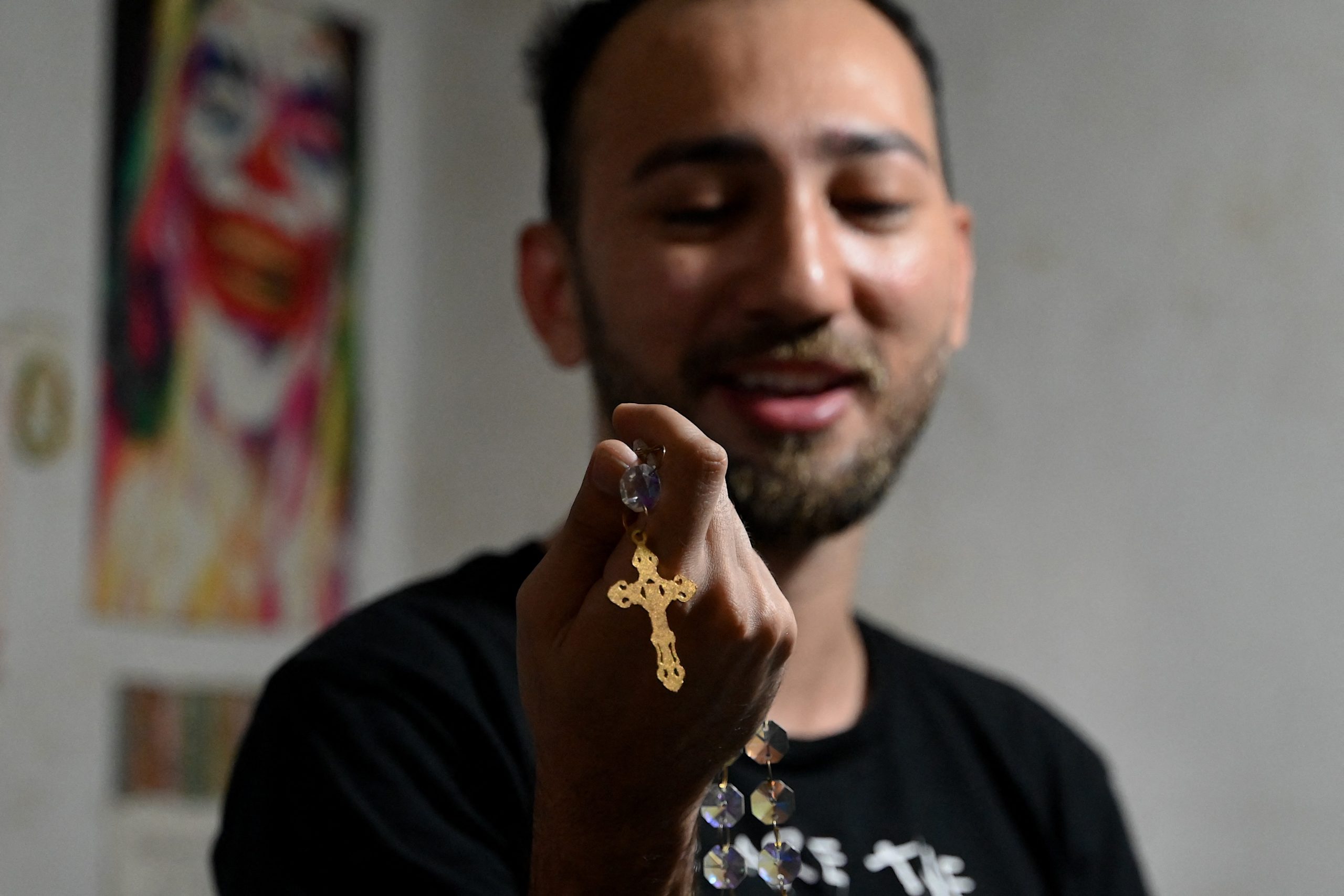 Filipino drag queen fights for freedom to express faith | Catholic News ...
