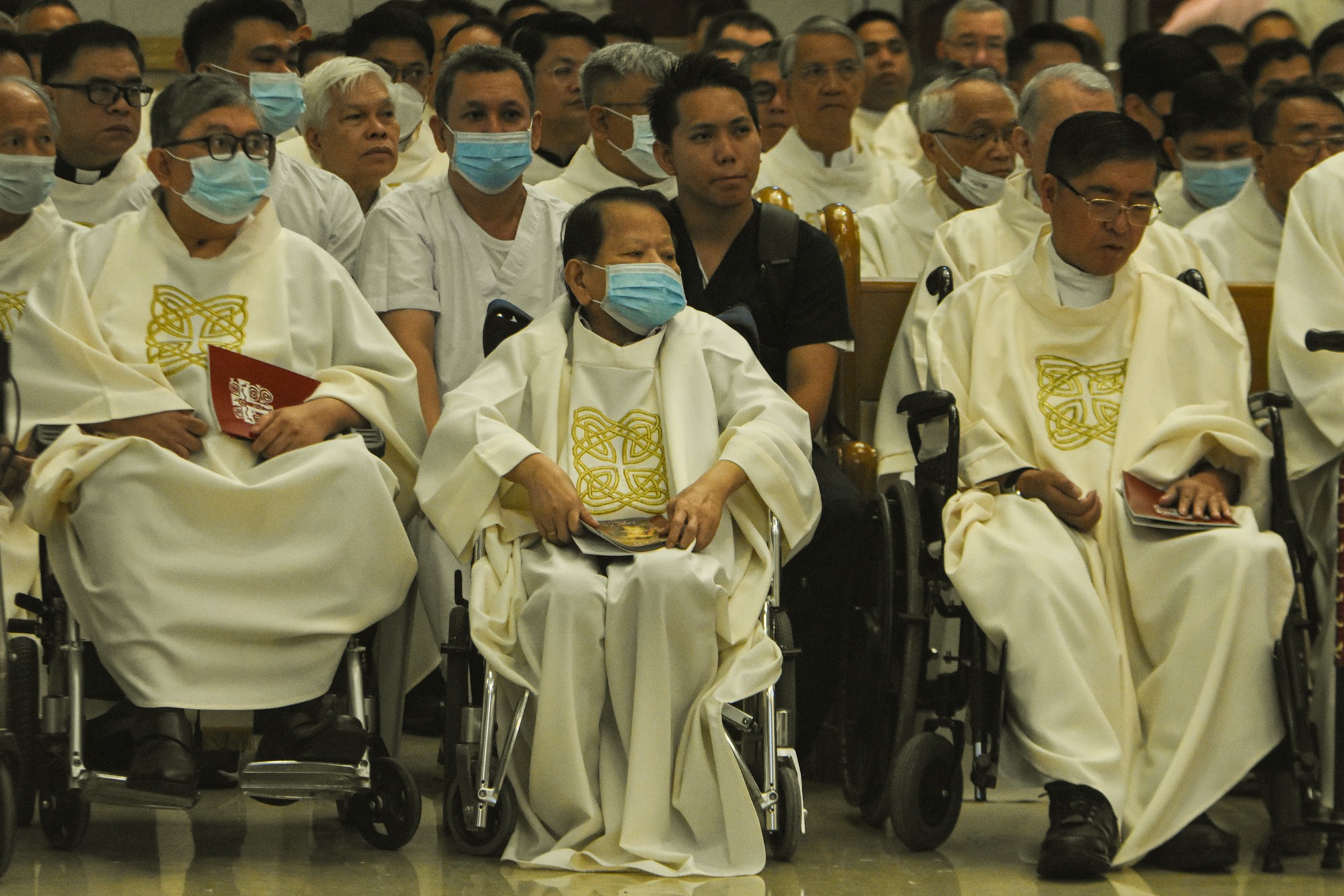 Photos: Chrism Mass in Manila | Catholic News Philippines | LiCAS.news ...