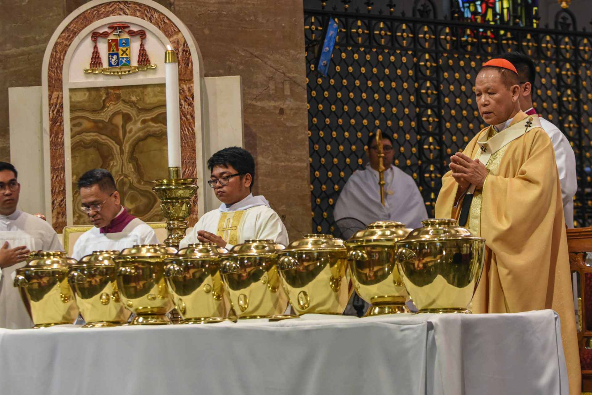 Photos: Chrism Mass in Manila | Catholic News Philippines | LiCAS.news ...