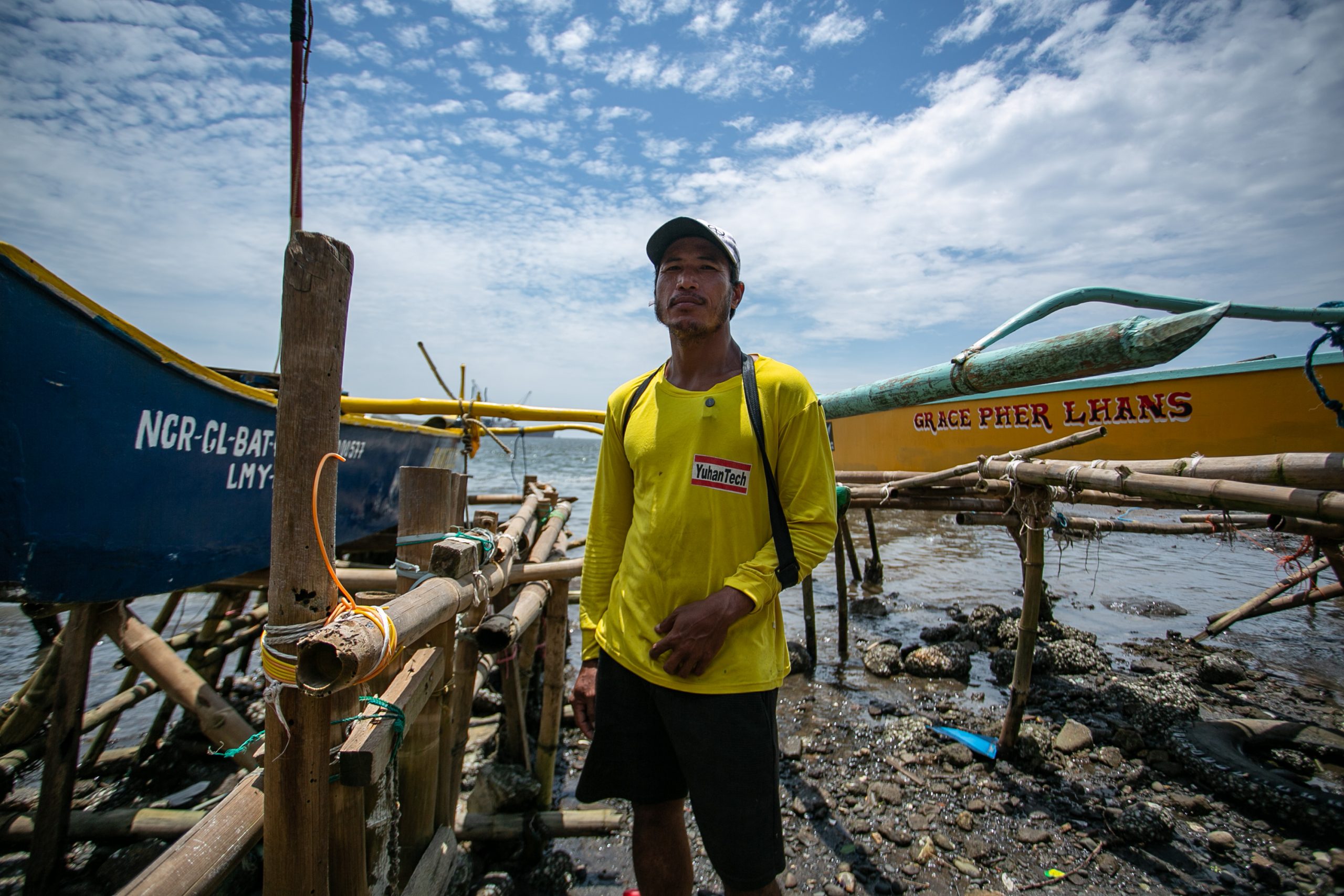 Fisherfolk demand immediate relief and accountability after Bataan oil ...