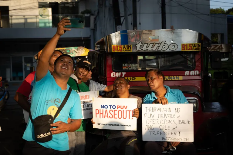 Jeepney drivers welcome Senate move to suspend transport modernization ... Jeepney drivers welcome Senate move to suspend transport modernization ...