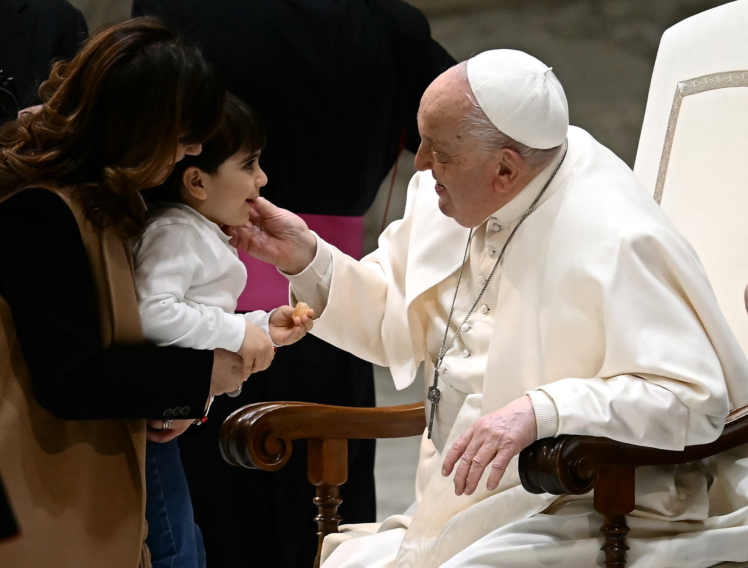 Pope Francis in Sunday Angelus: Jesus heals our wounds so we can love others | Catholic News ...
