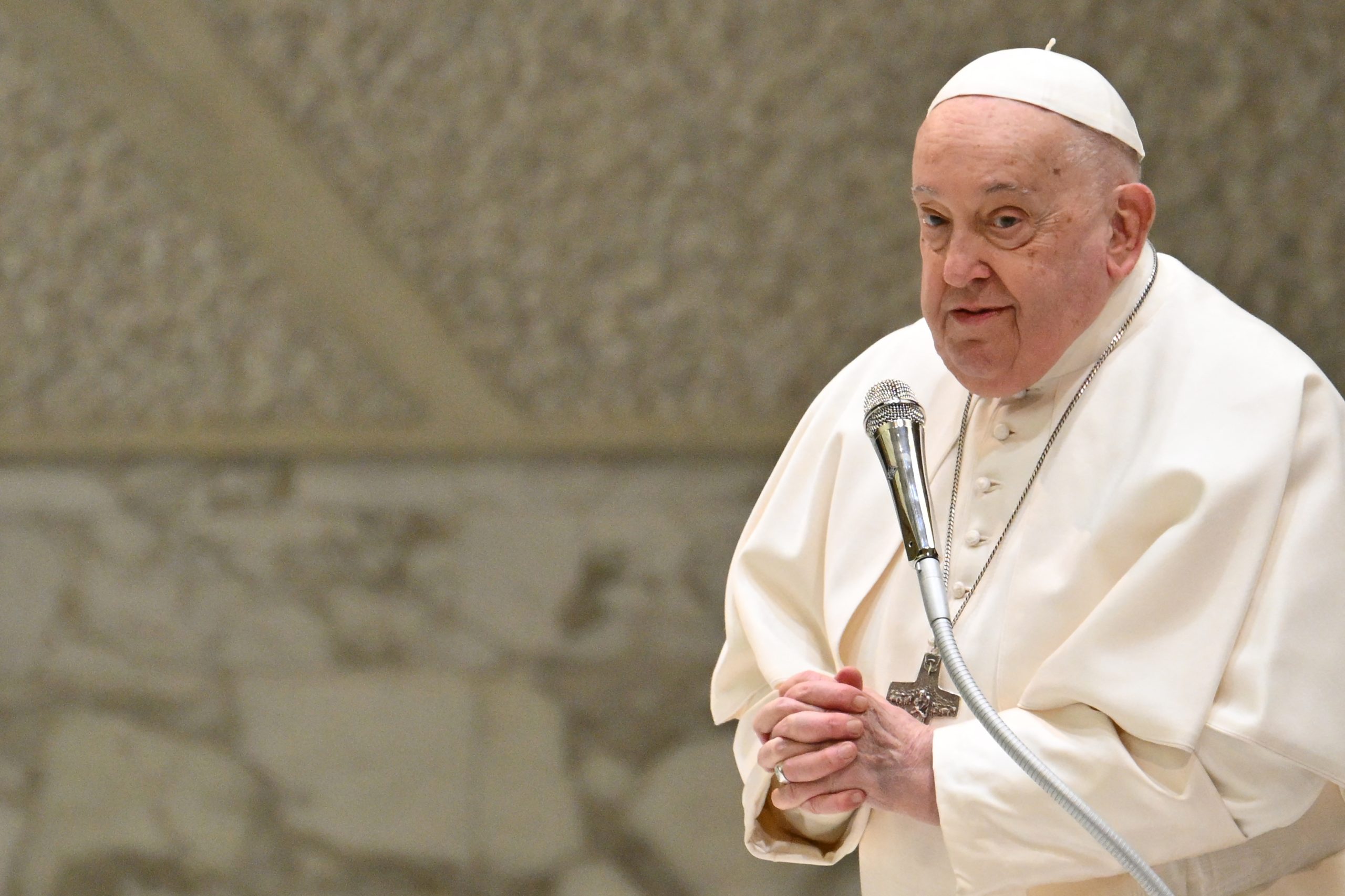 Pope Francis reiterates desire for ‘full unity’ among Christians ...