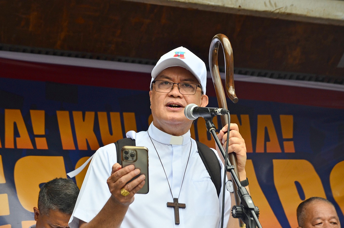 Cardinal David: Indifference fuels poverty and shields corrupt in Philippine society | Catholic ...