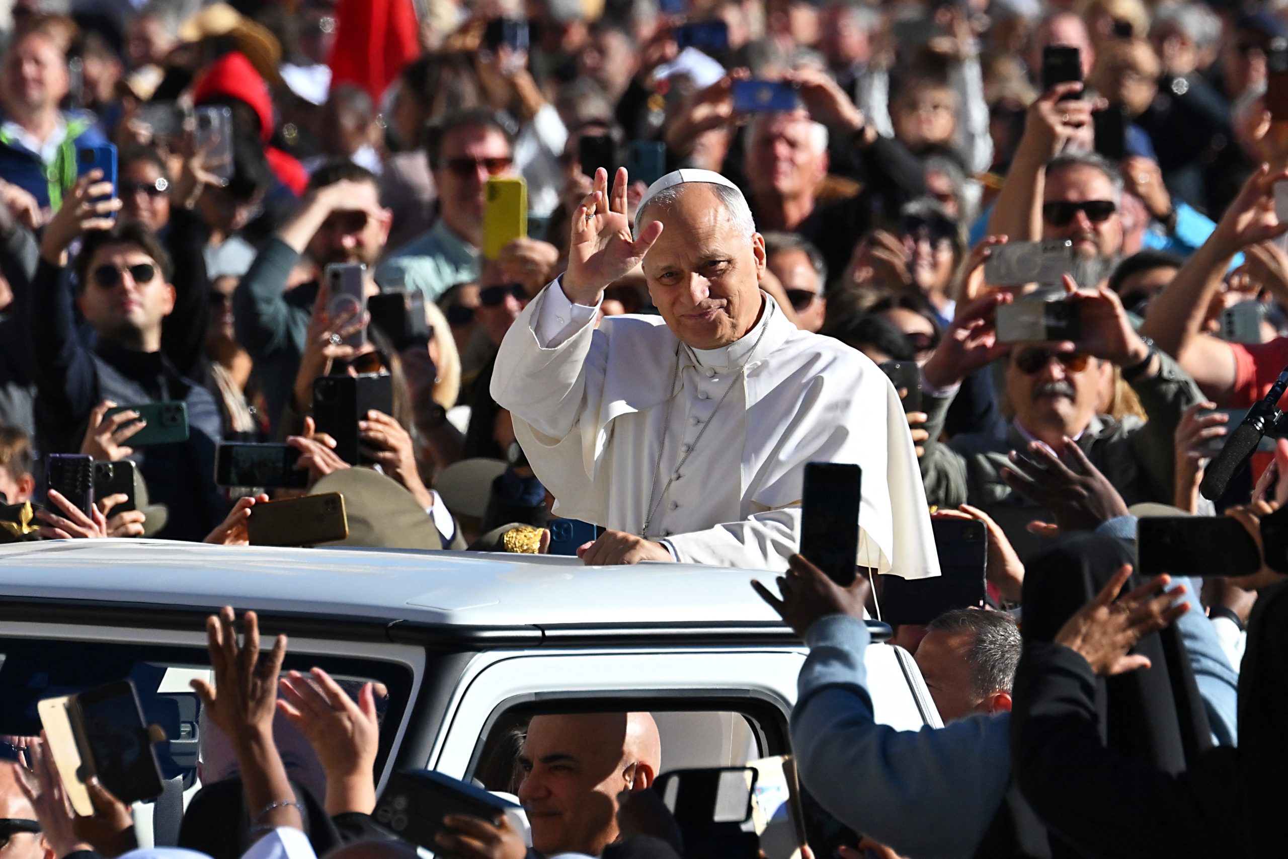 Pope at Audience: The Resurrection transforms every aspect of our lives ...