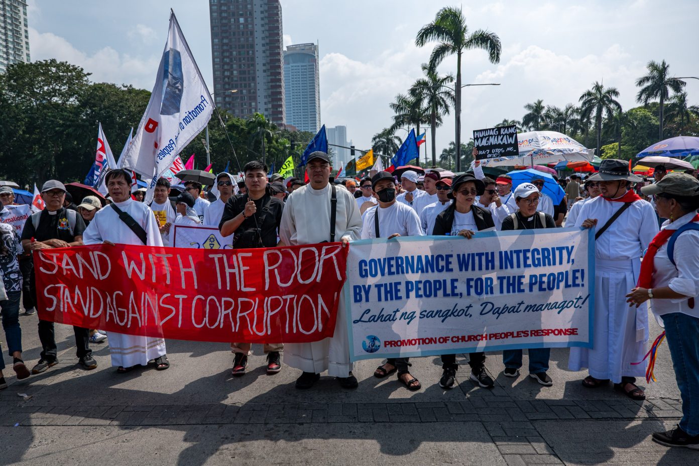 Luneta or EDSA? Wrong question in time of uprising | Catholic News Philippines | LiCAS.news ...