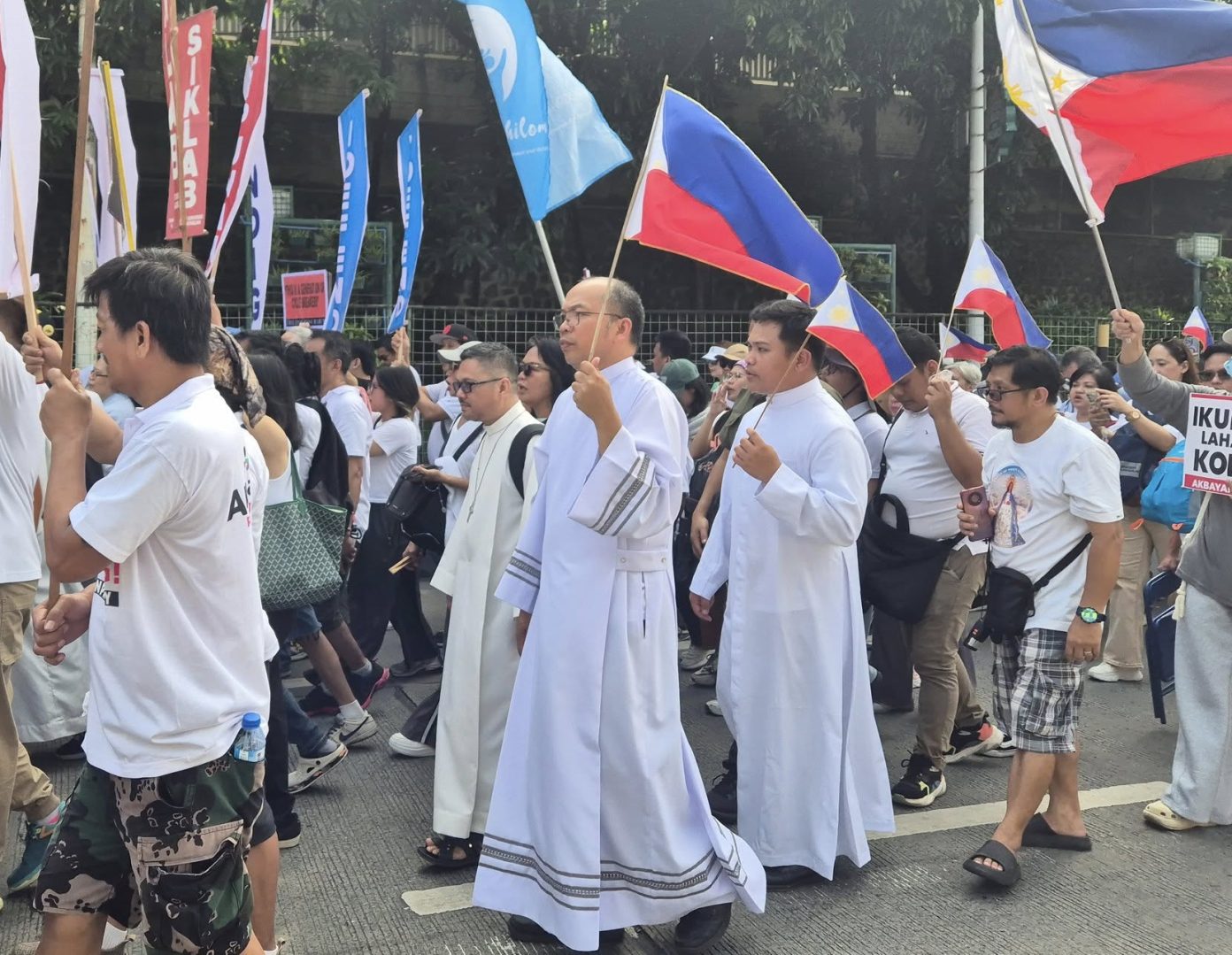EDSA at Luneta: Panibagong hamon sa propetikong tungkulin ng Simbahan ...